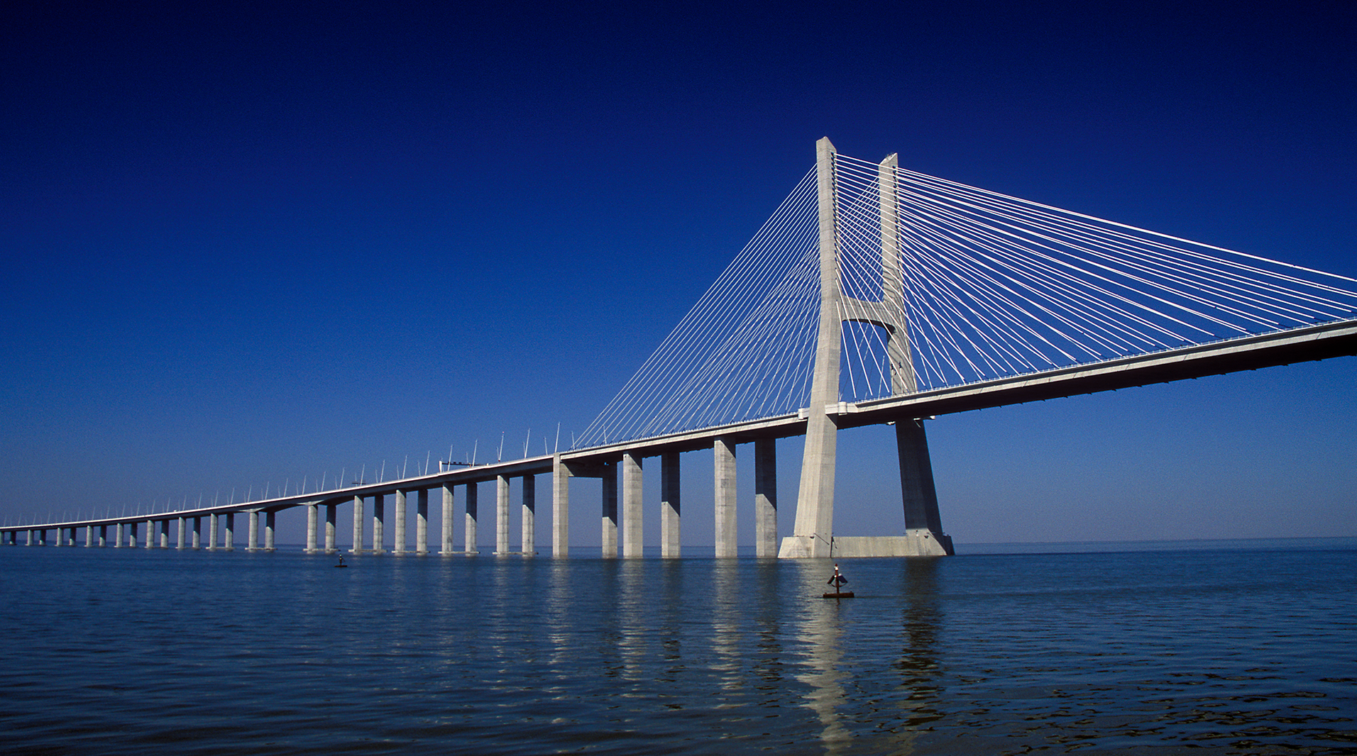 Vasco da Gama Bridge | Secil